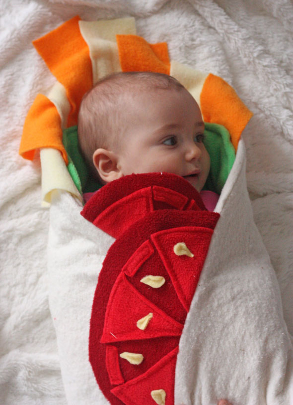 The Baby Burrito Blanket Will Deliciously Wrap Up Your Baby – Foodiggity