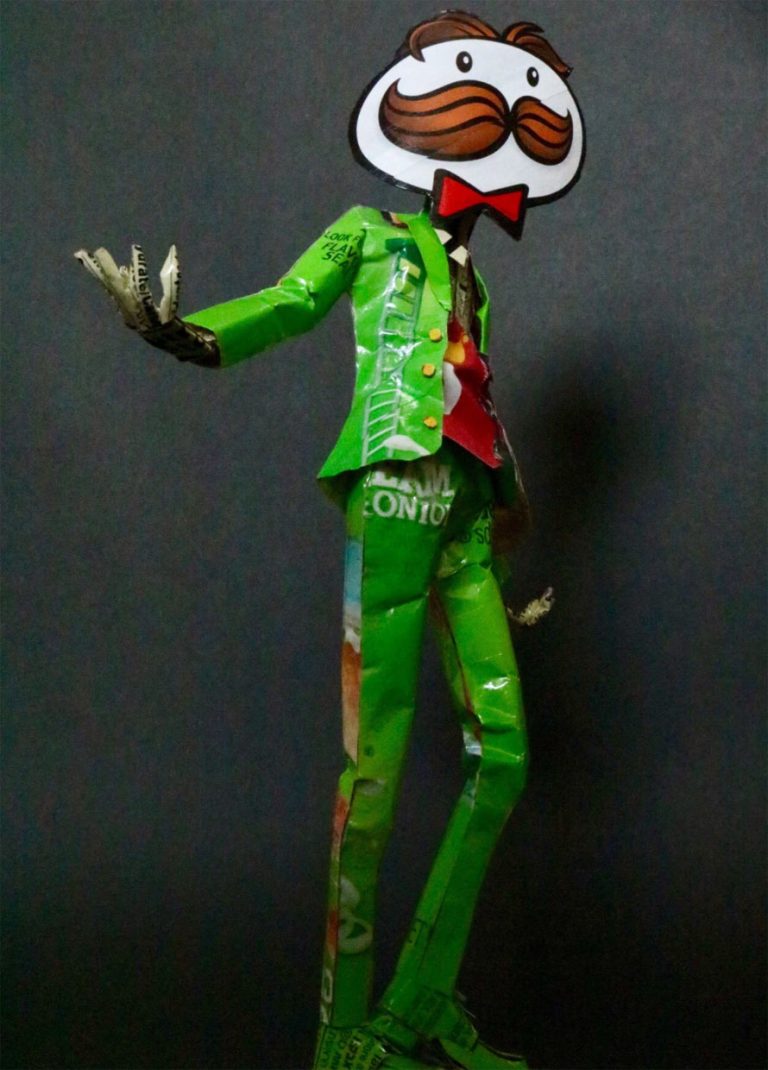 The Pringles Guy Finally Gets A Body Made Out Of His Own Can – Foodiggity